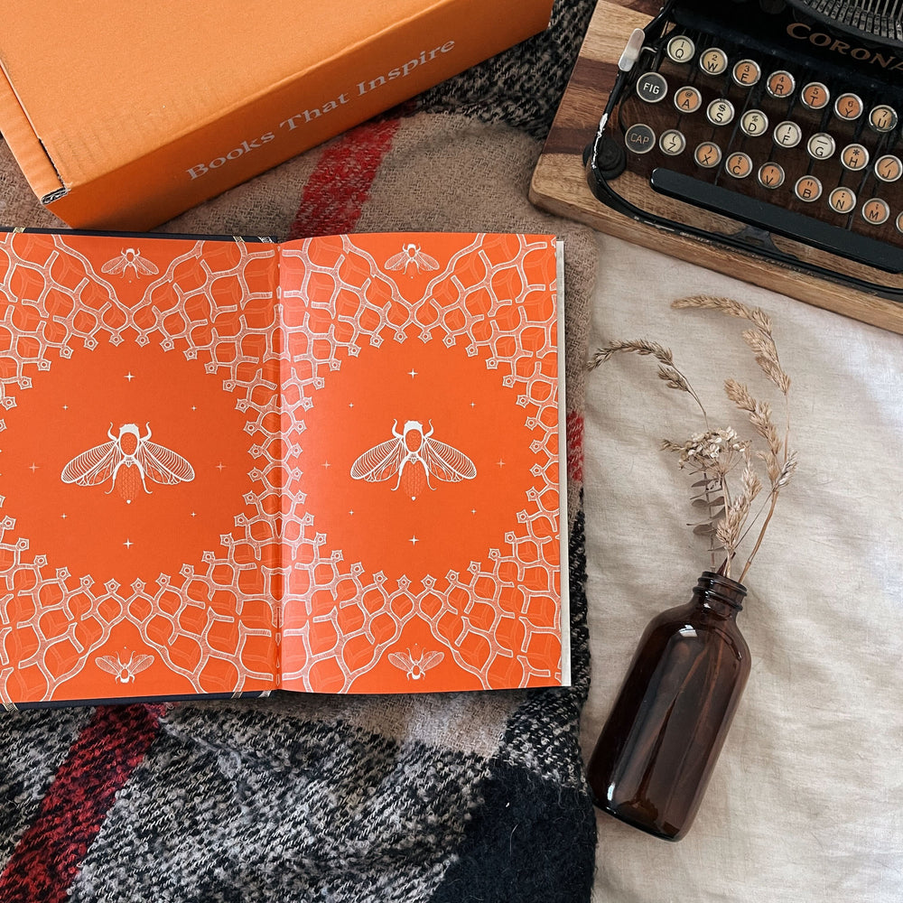 This Woven Kingdom by Tahereh Mafi book only (Illumicrate Exclusive)